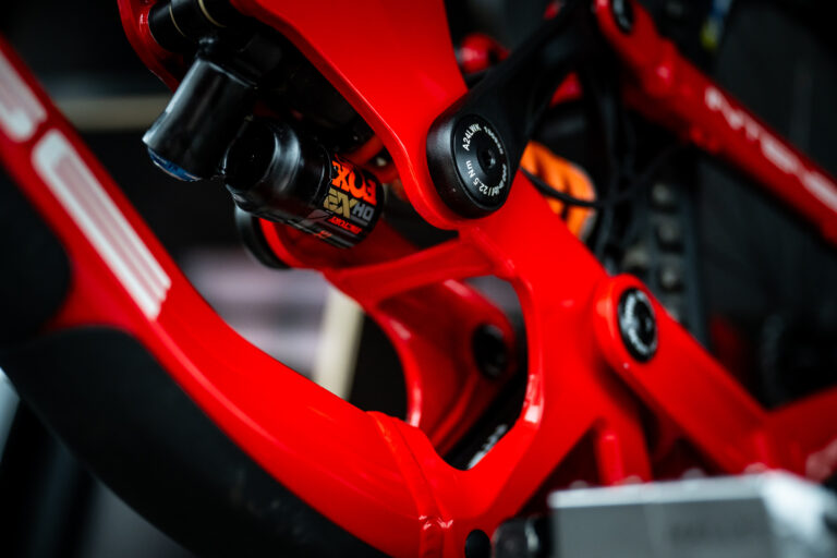 MS INTENSE RACING – 20 years of MTB downhill worldcup racing